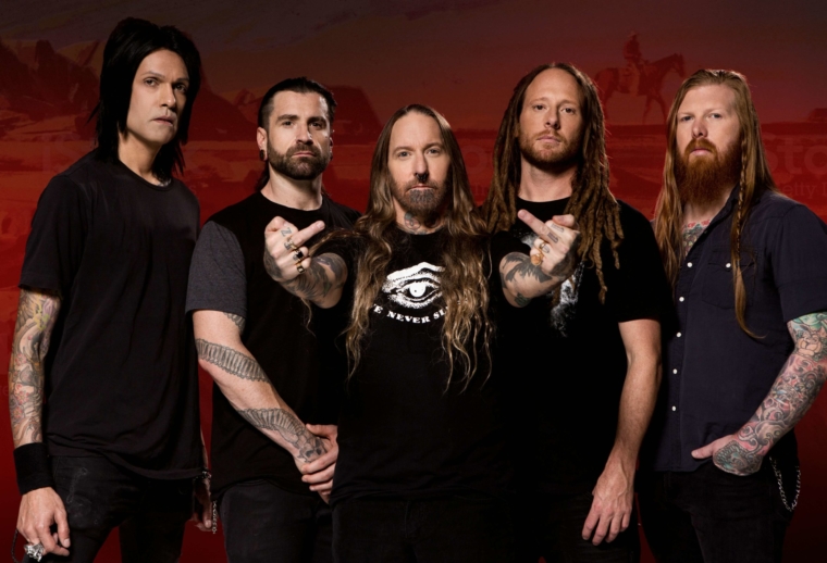 Devildriver divulga novo single “Iona”, de seu novo disco “Dealing With ...