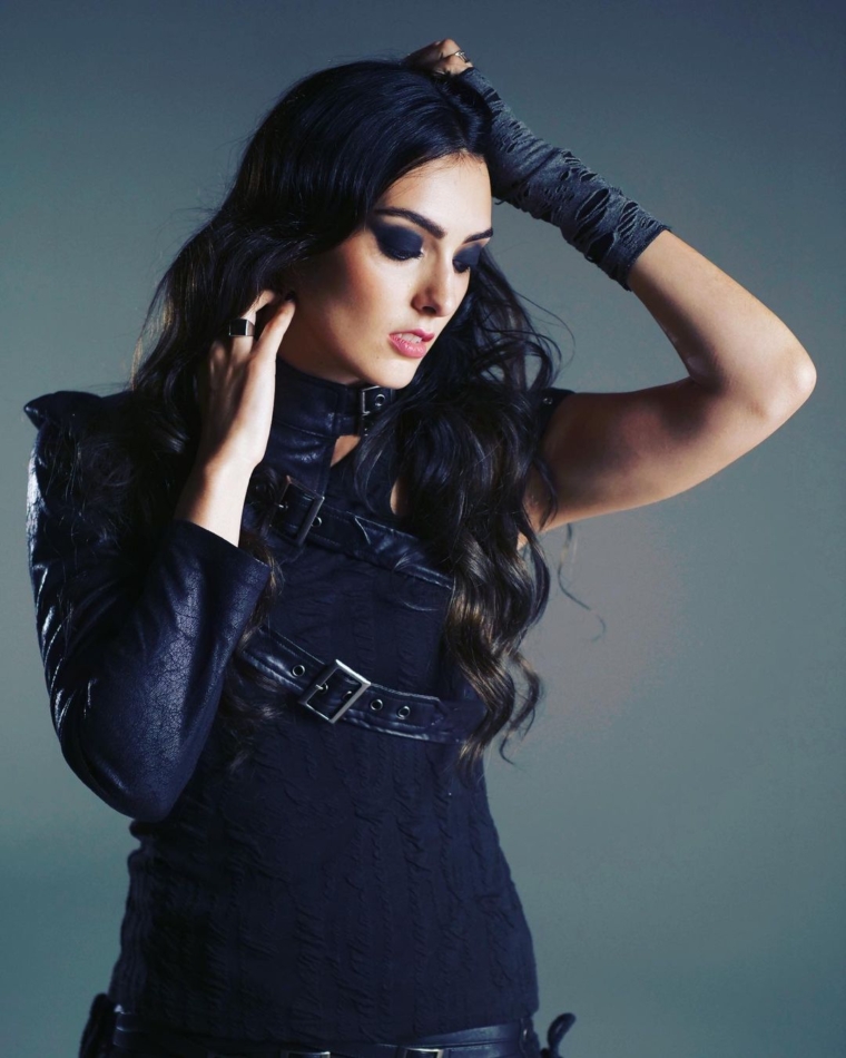 Entrevista exclusiva: Nicoletta Rosellini - Headbangers Brasil