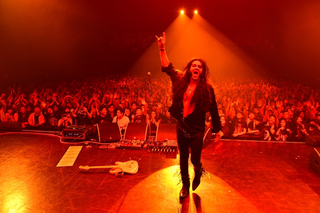 Para celebrar 40 anos de carreira, Yngwie Malmsteen lançará Tokyo Live ...
